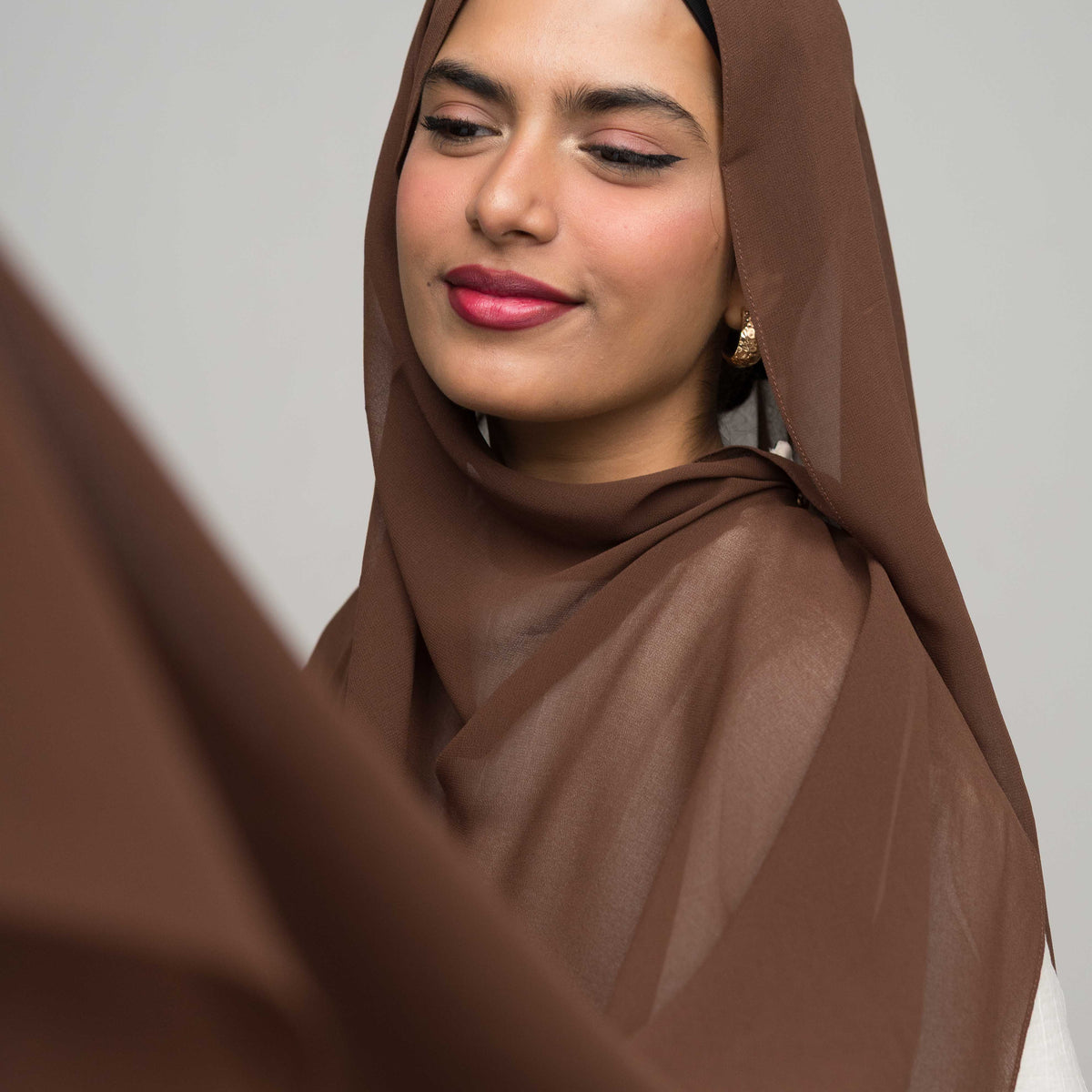 Chocolate Brown Luxe Chiffon Hijab – Modest Essentials