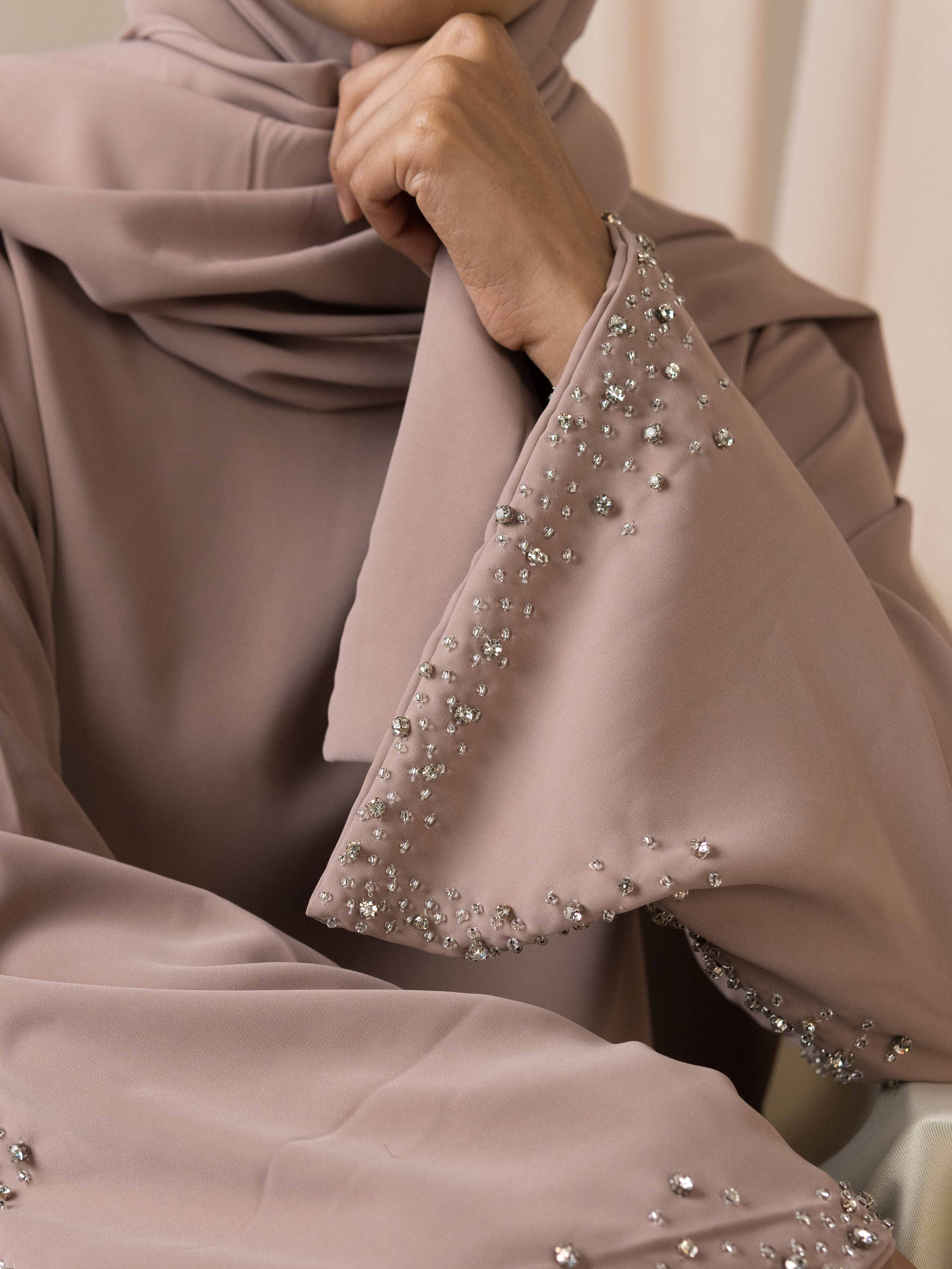 Buy Modest Islamic Clothing Online in India – Modest Essentials